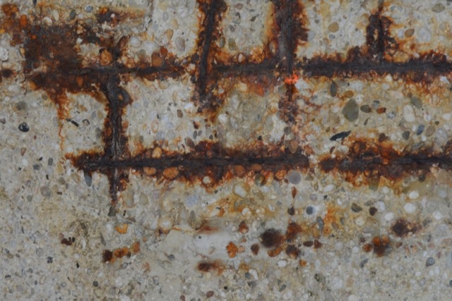 How to Paint Rusty Concrete - Kathy Millatt Modelling