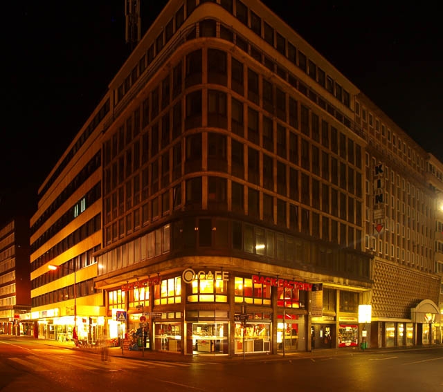 How to Add Lighting to a Model Building - Kathy Millatt Modelling