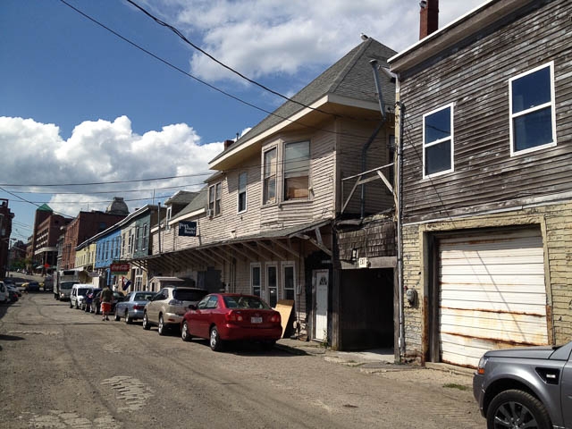 How to Model Eroded Cobbles under Tarmac - Kathy Millatt Modelling
