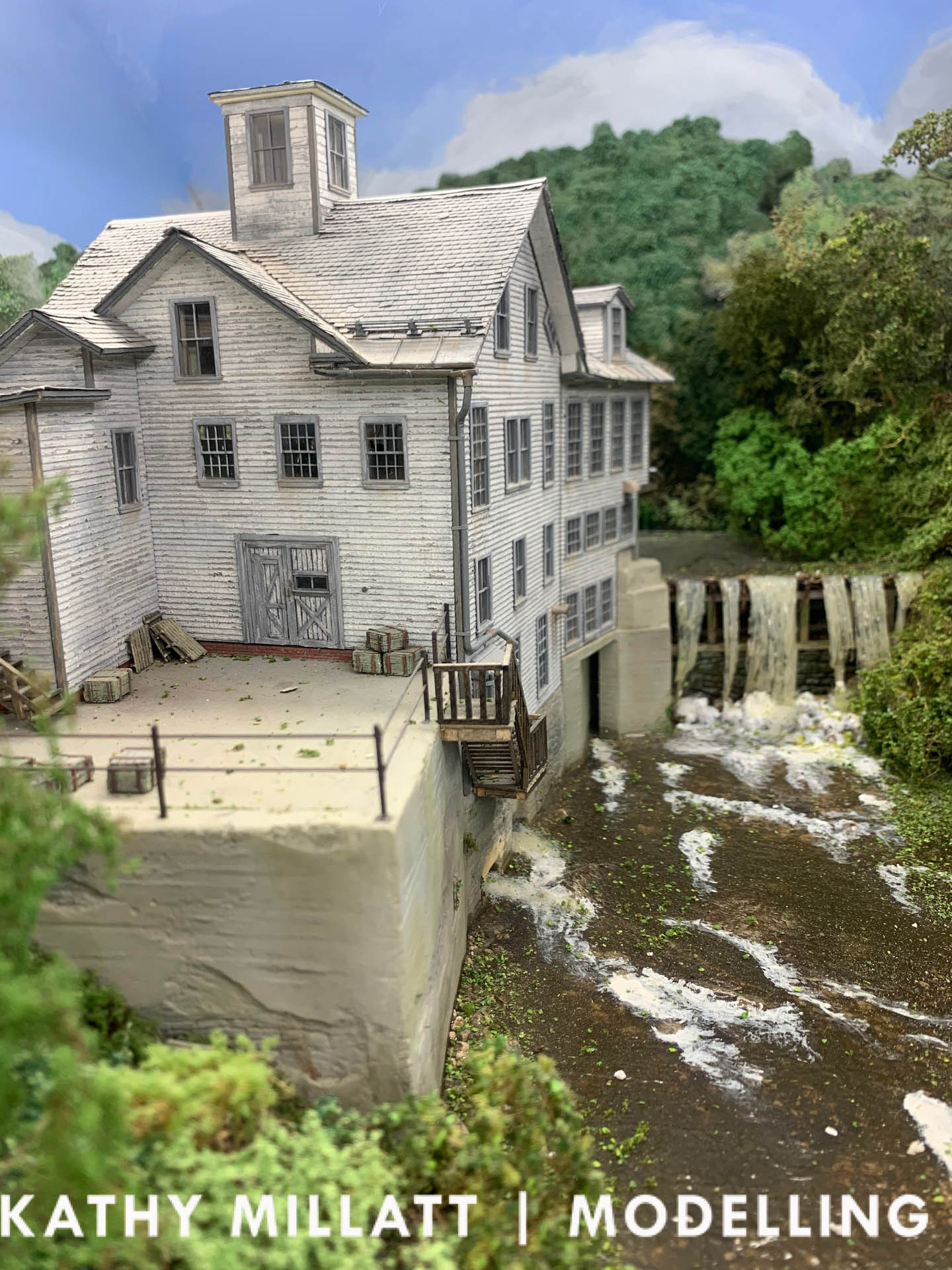 Starting Scenery: Backdrops - Kathy Millatt Modelling