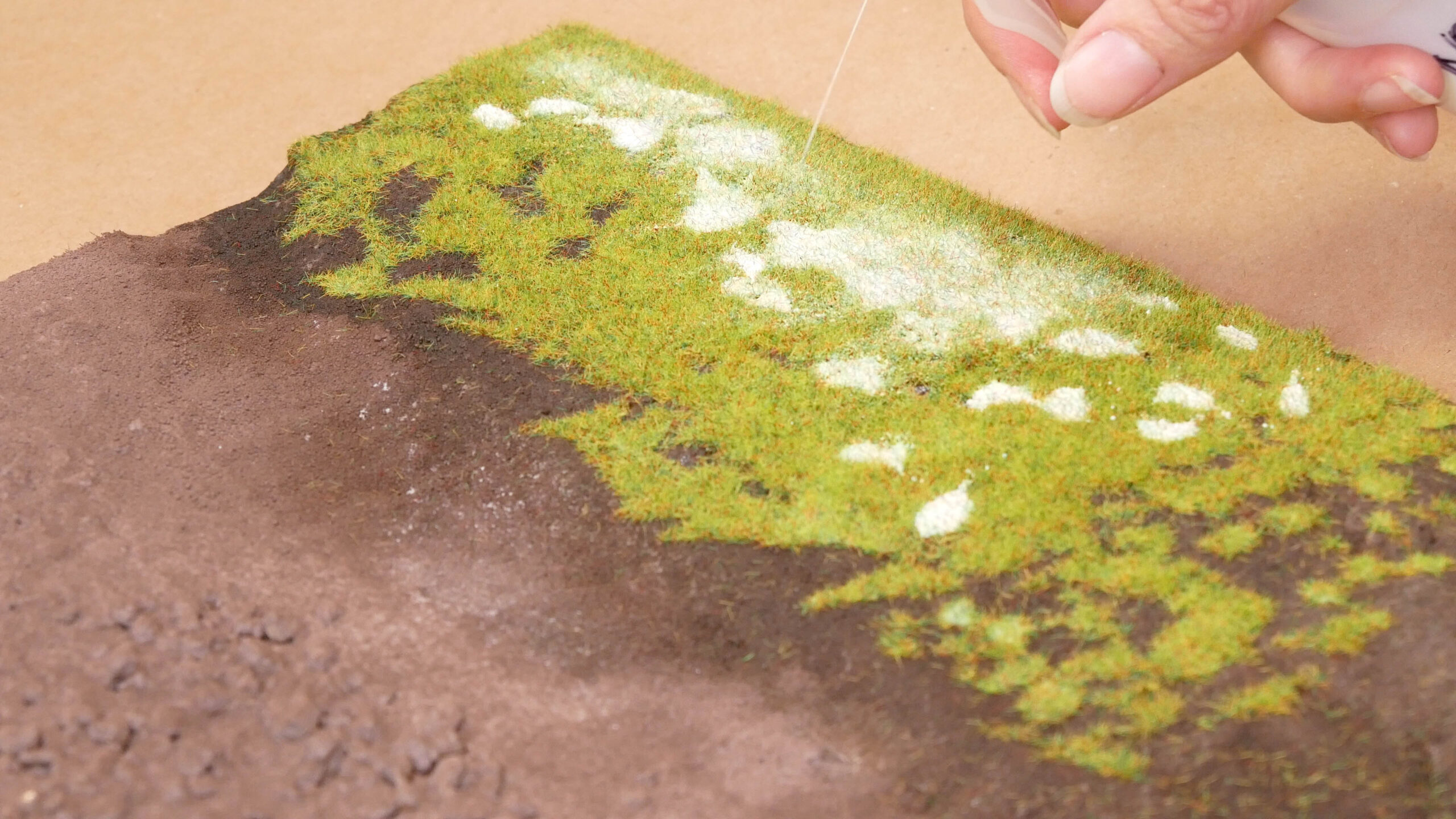 Starting Scenery: Grass - Kathy Millatt Modelling